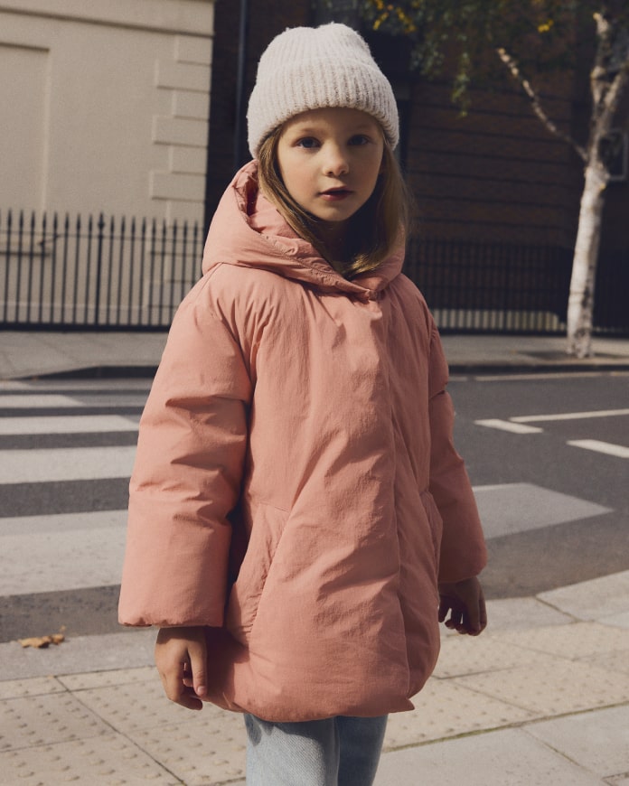 ȚINEȚI-O LA CĂLDURĂ CU ELEGANȚĂ